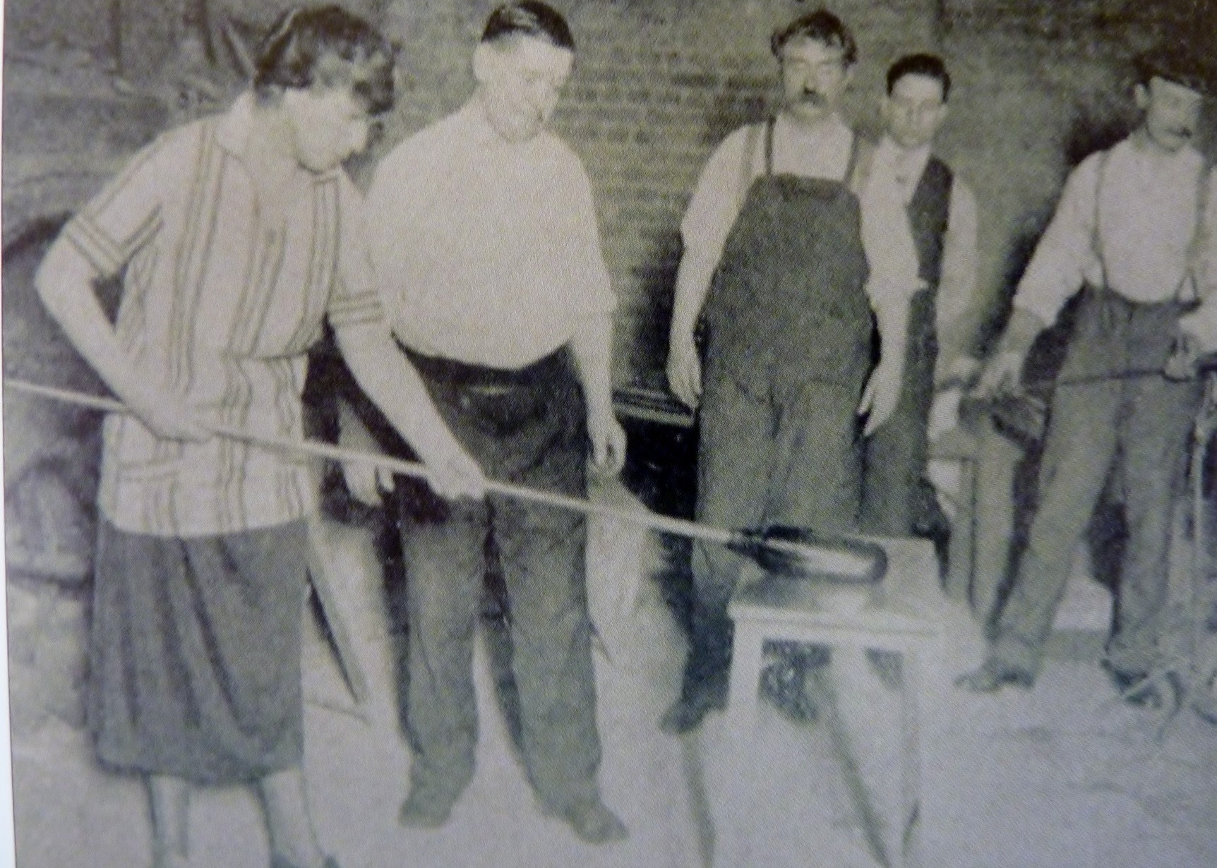 Gray-Stan Glass 1922-1936 – kateround.com